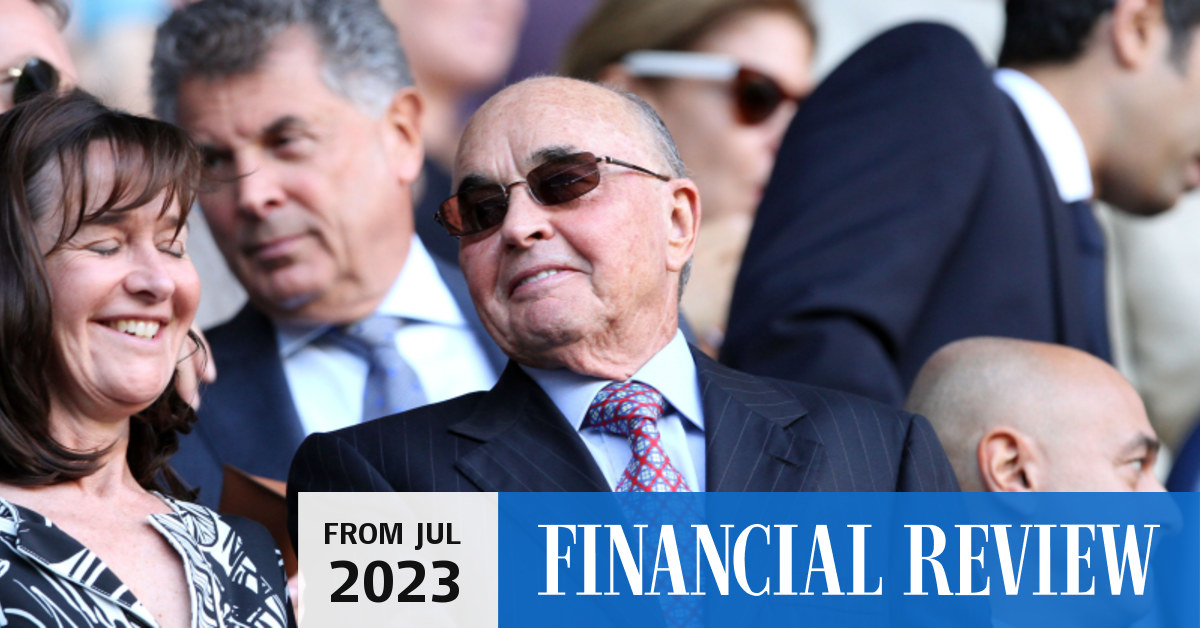 British billionaire Joe Lewis charged in the US with insider trading